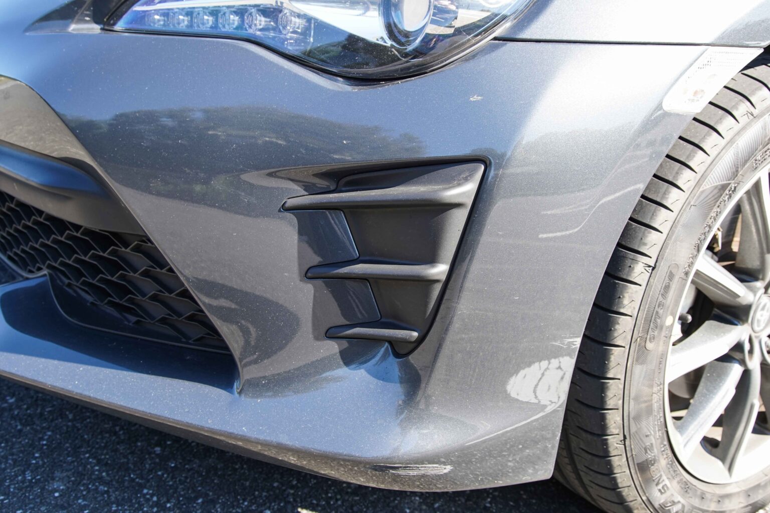 【詳細写真で新旧比較】トヨタ初代86とGR86買うならどっち？大きさ寸法・エンジンスペック・インテリア・外装 - PAPER DRIVER LOVERS