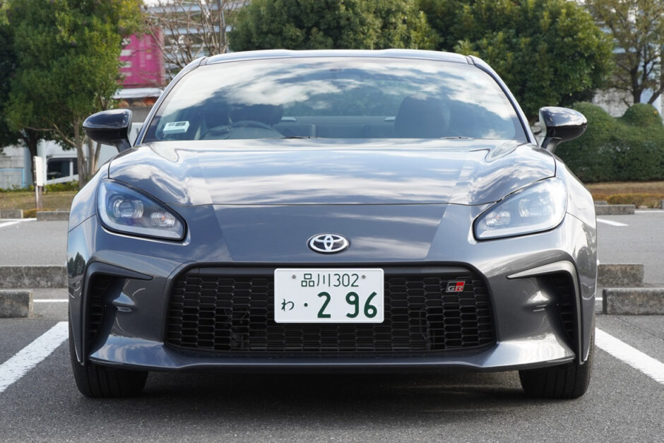 【詳細写真で新旧比較】トヨタ初代86とGR86買うならどっち？大きさ寸法・エンジンスペック・インテリア・外装 - PAPER DRIVER ...