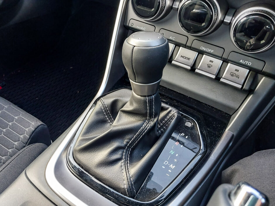 【内装インテリア編】トヨタ GR86 AT SZグレード試乗記②標準でもスポーツ感あるインテリア - PAPER DRIVER LOVERS