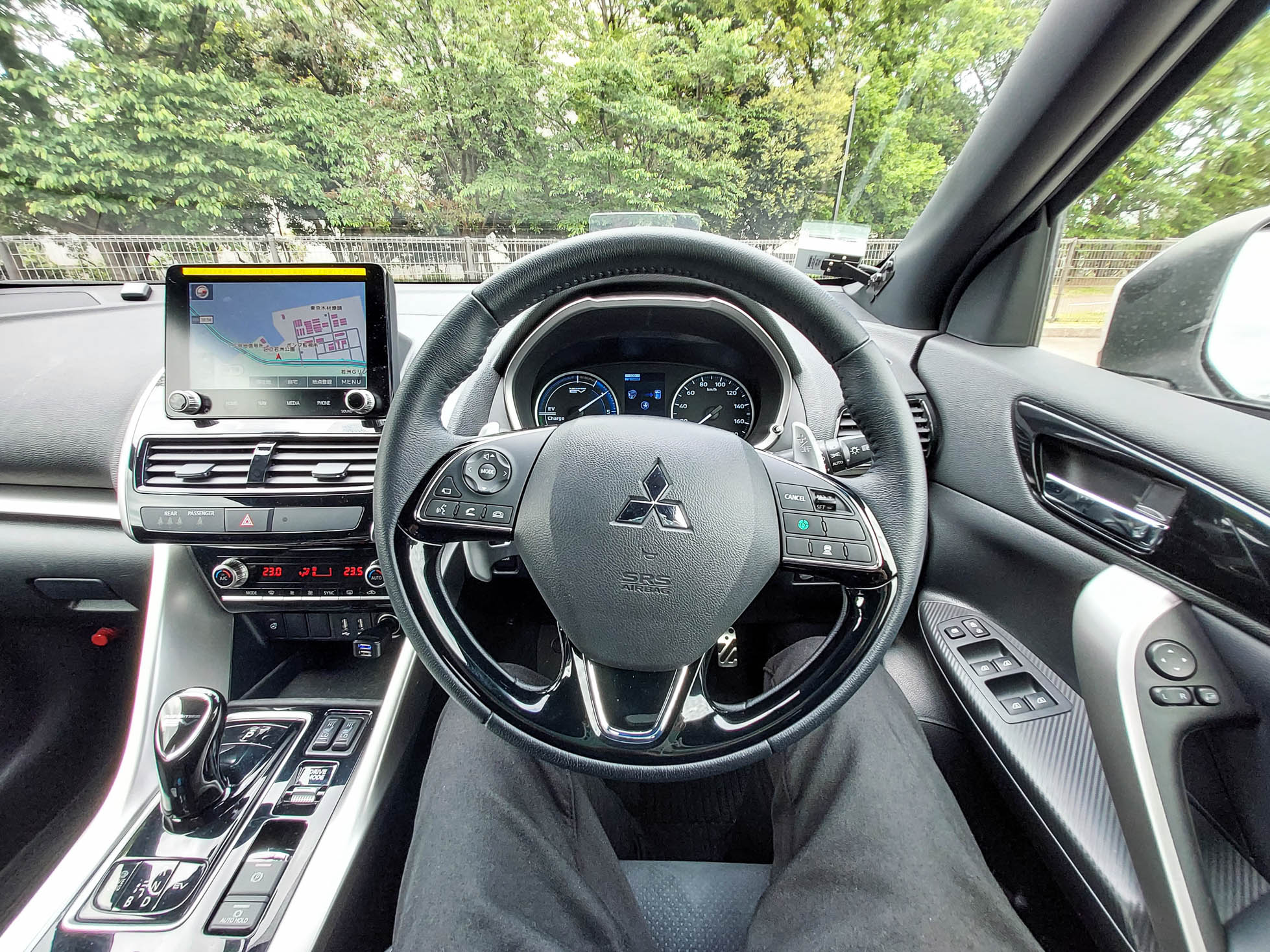 【試乗レビュー編】三菱 エクリプスクロス PHEV Pグレード試乗記③EVならではの無振動で疲れない【メリット・デメリット(欠点)】 - PAPER DRIVER LOVERS